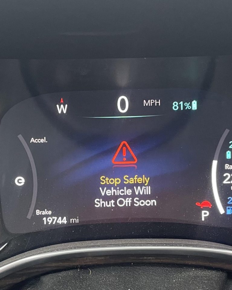 Stop Safely Vehicle Will Stop Soon